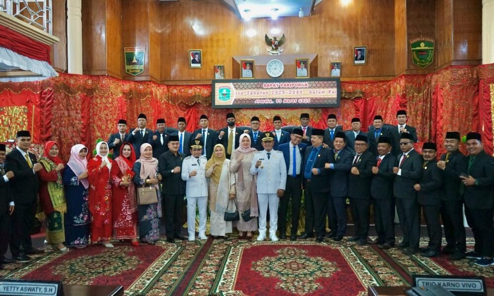 Bupati dan Wabup Solok Periode 2025 – 2030 Sampaikan Pidato Perdana dalam Rapat Paripurna ...